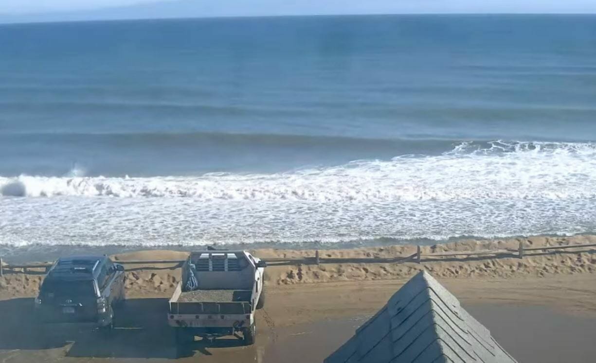 Wellfleet Beach Live Cam - Wellfleet, MA USA - BoatingWorld