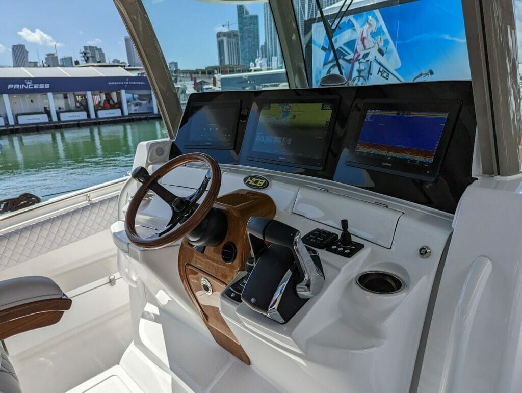 Basic Boat Electronics: A Quick Introduction for Beginners - BoatingWorld