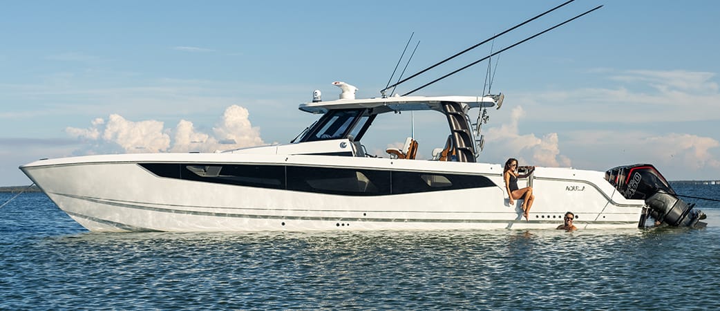 Power Cats of 2024: Ultimate Guide to the Top Power Catamarans This ...