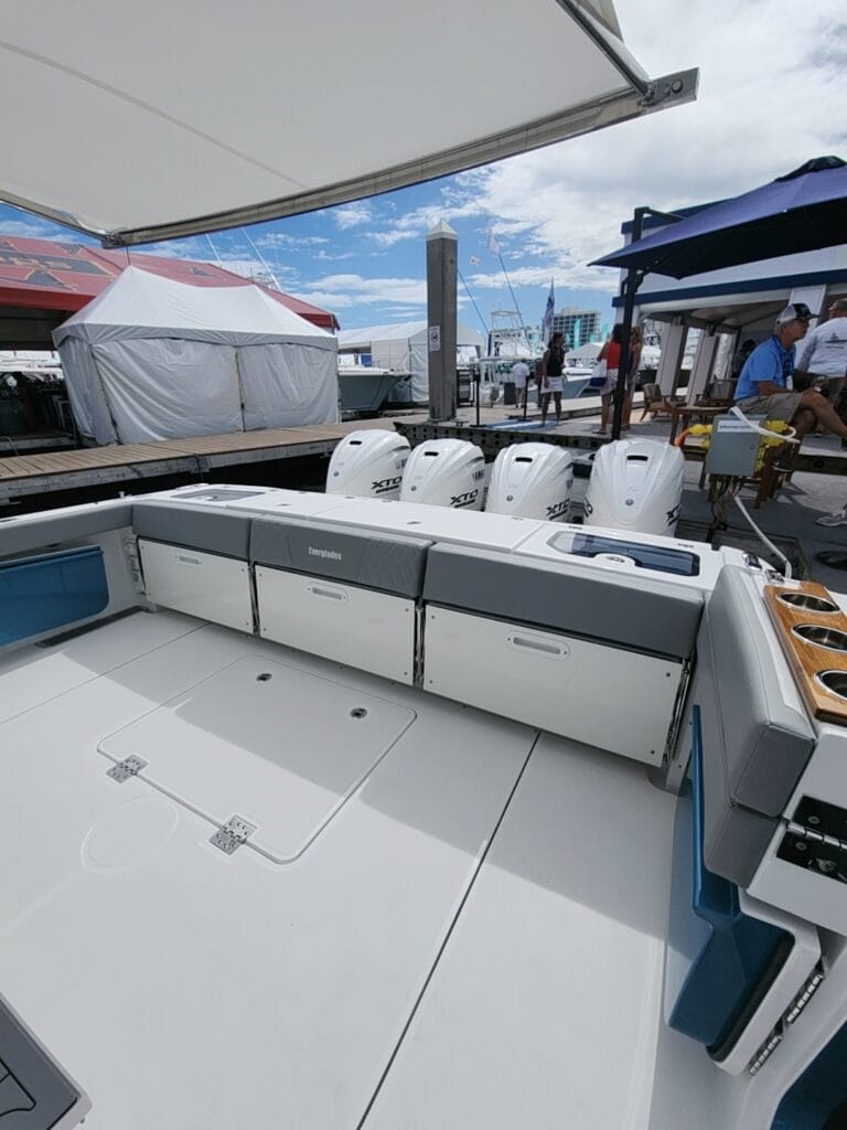 2025 Everglades Boats 455 CC Review - BoatingWorld